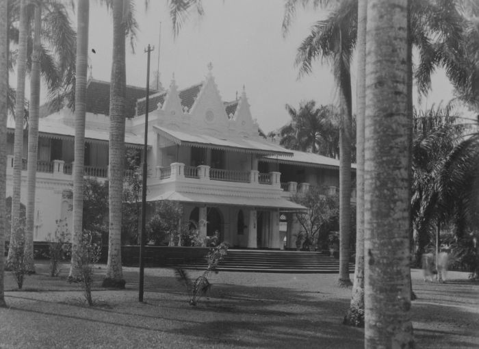 Rumah Sakit Cikini (Cikini Hospital), Jakarta Pusat | cityseeker