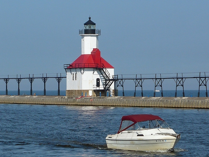 St Joseph North Pier Inner Lighthouse, St. Joseph | cityseeker