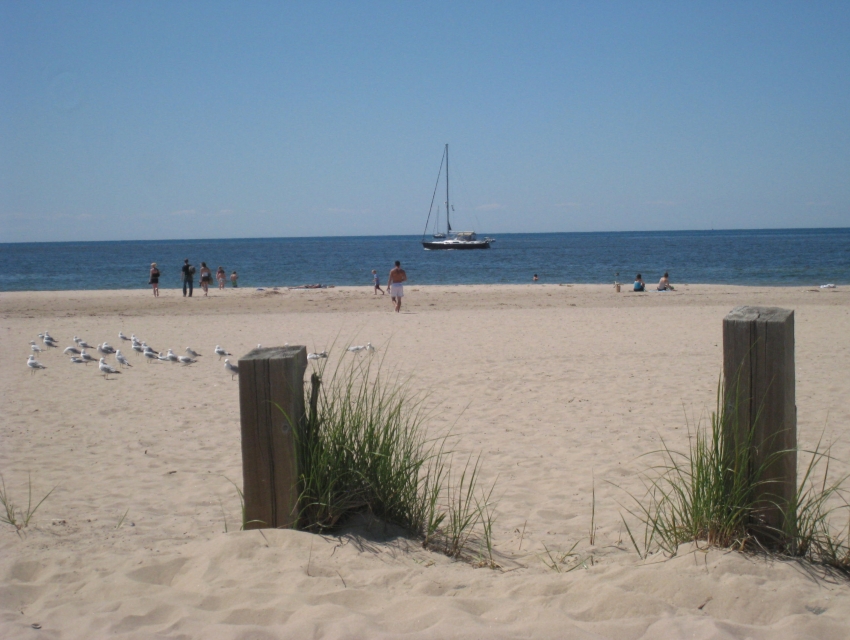 Fifth Avenue Beach, Manistee | cityseeker
