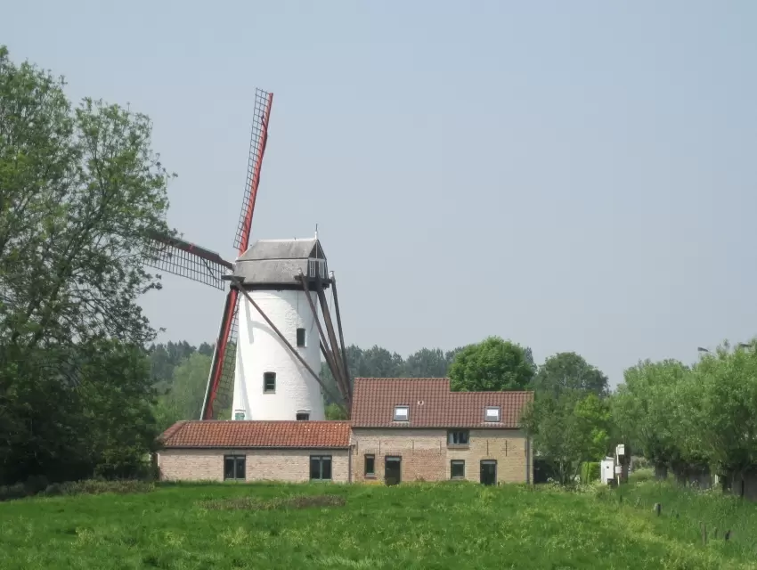 Hoeke Windmill, Damme | cityseeker