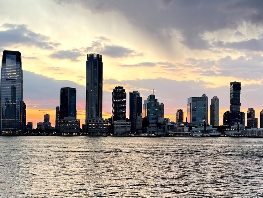 New York City The Sopranos Iconic Locations Bus Tour, Jersey City ...