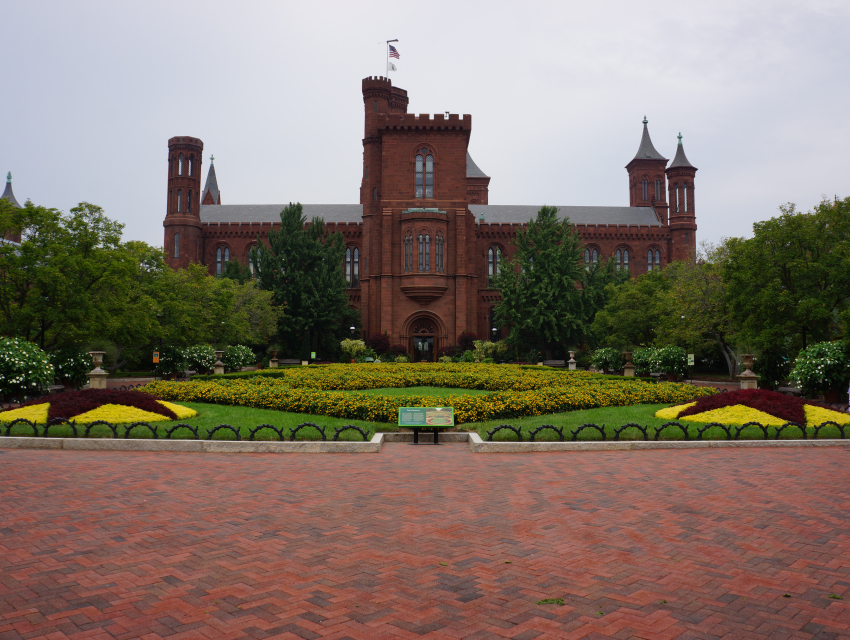 Smithsonian Institution Building (The Castle), Washington DC | Things ...