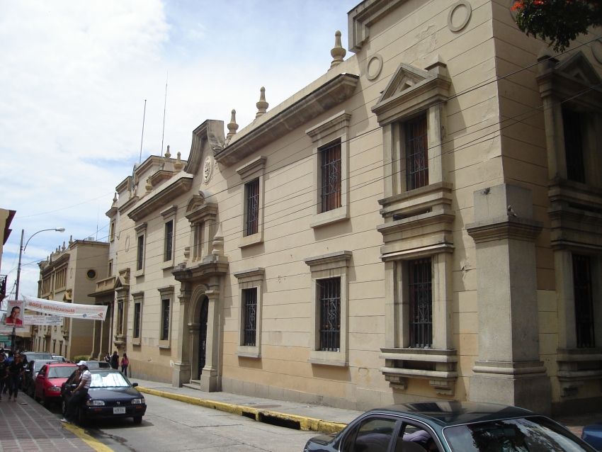 Universidad De Los Andes Merida Logo