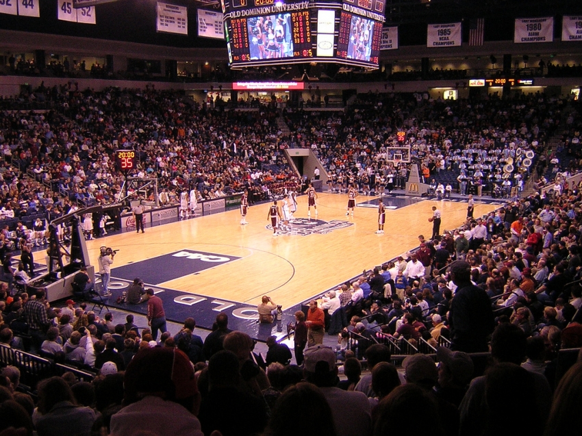 Old Dominion Monarchs and Lady Monarchs Basketball Women vs. Southern ...