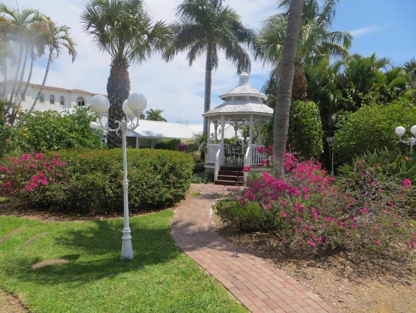 Lemon Tree Inn, Naples | cityseeker