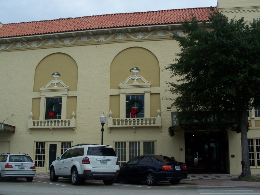 Lyric Theatre, Stuart | cityseeker