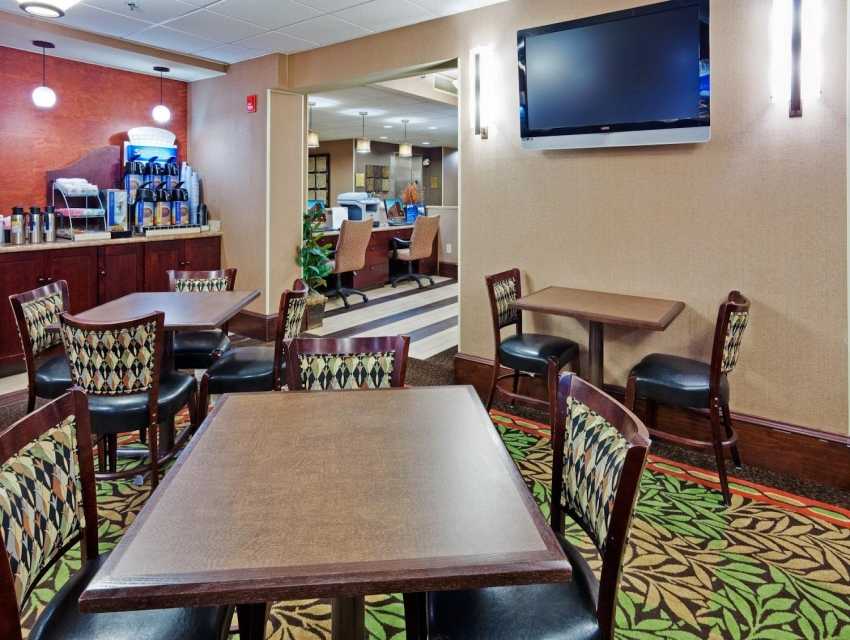 Holiday Inn Express Harrisburg East, Harrisburg | cityseeker