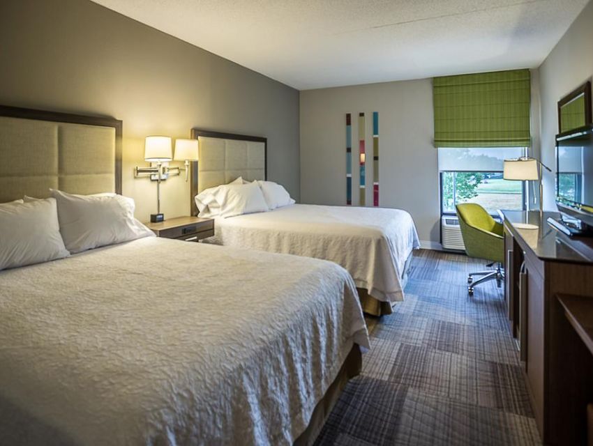 Hampton Inn Somerset, Somerset | cityseeker