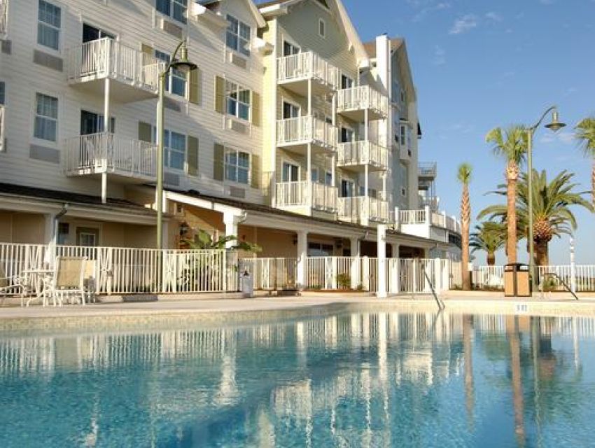 The Waterfront Inn, The Villages | cityseeker