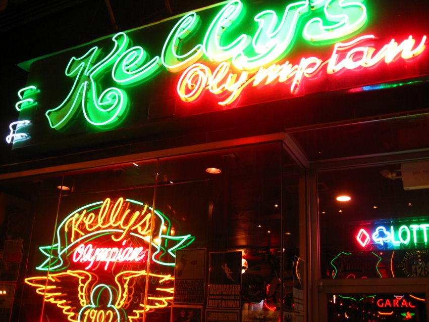 Kelly's Olympian, Portland | cityseeker