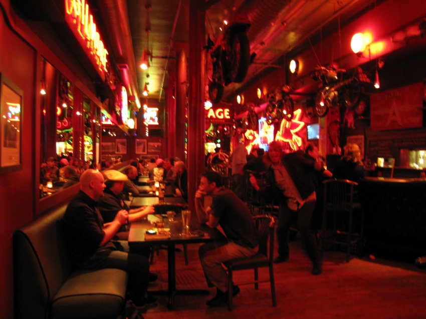 Kelly's Olympian, Portland | cityseeker