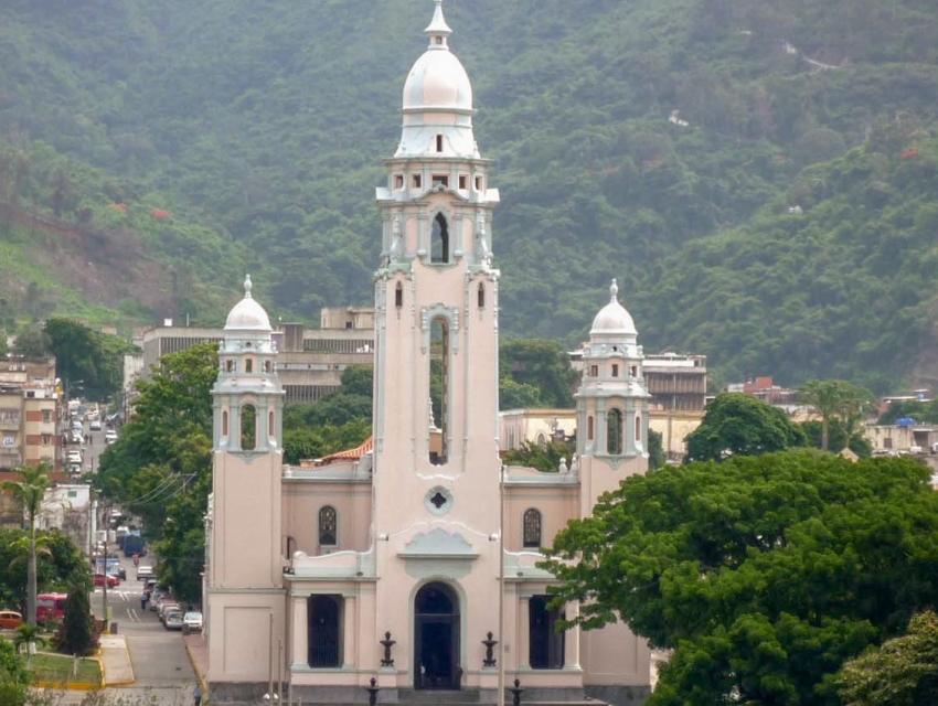 Famous Buildings In Venezuela Vertical City Venezuela Tower Building