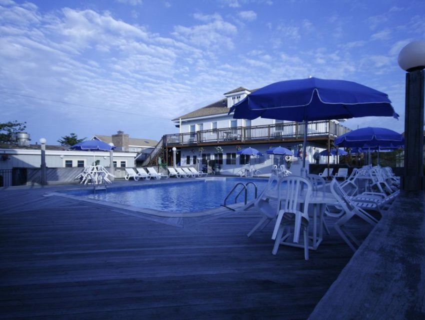 Fire Island Hotel & Resort, Ocean Bay Park | cityseeker