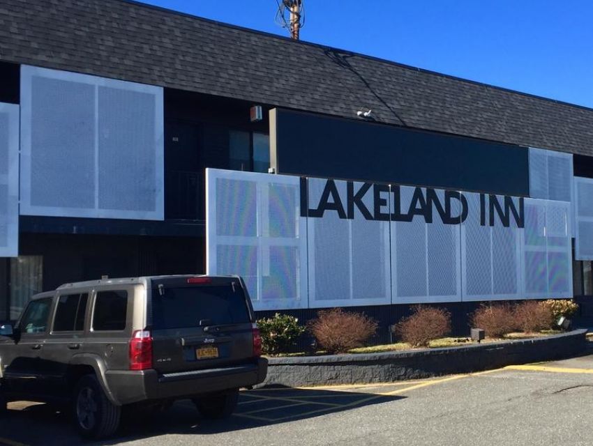 Lakeland Inn - Bohemia, Bohemia | cityseeker