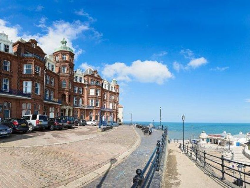 Hotel De Paris, Cromer | cityseeker