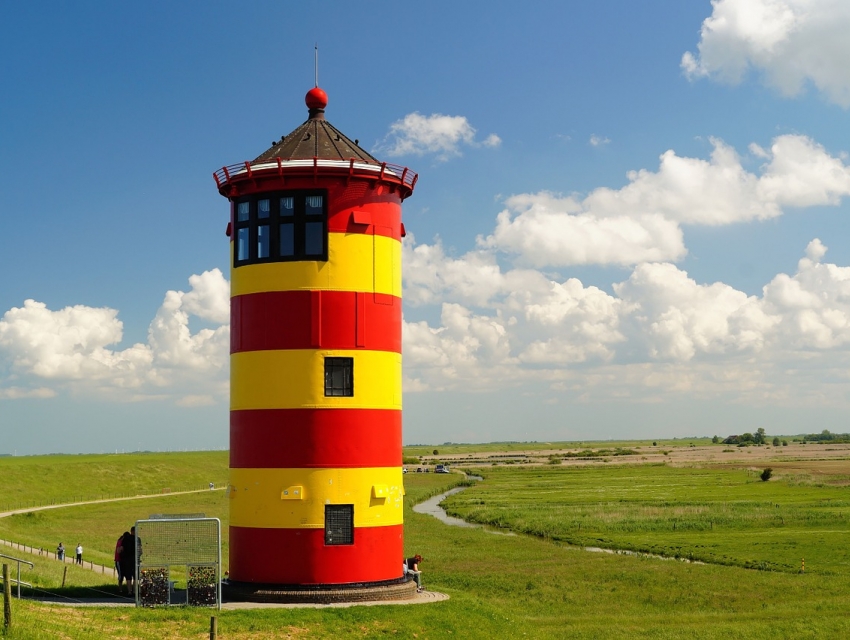 Pilsum Lighthouse, Krummhörn | cityseeker
