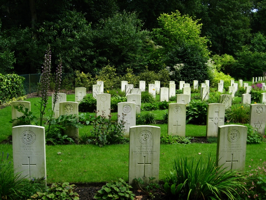 Rifle House Cemetery, Comines-Warneton | cityseeker