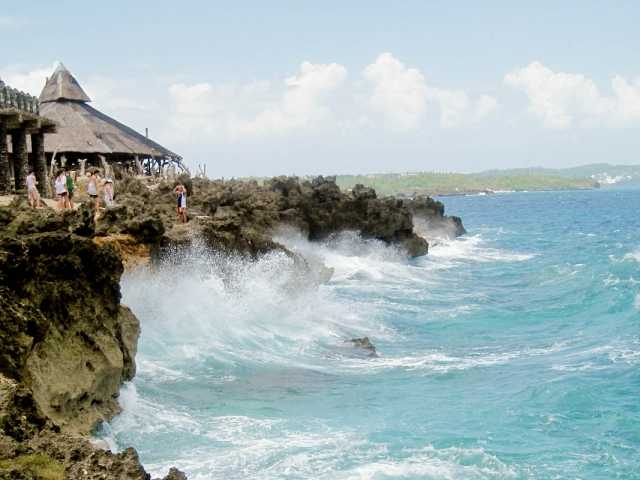Tennis Court at Tirol & Tirol Beach Resort, Boracay | cityseeker